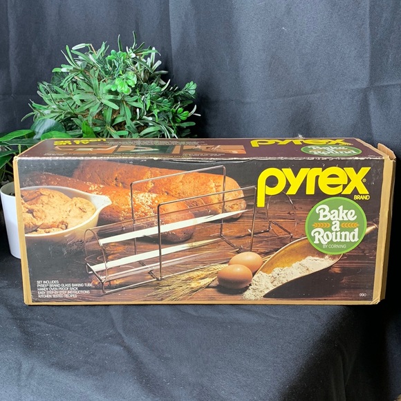 Pyrex | Kitchen | Vintage Pyrex By Corning Bake A Round Glass Bread ...